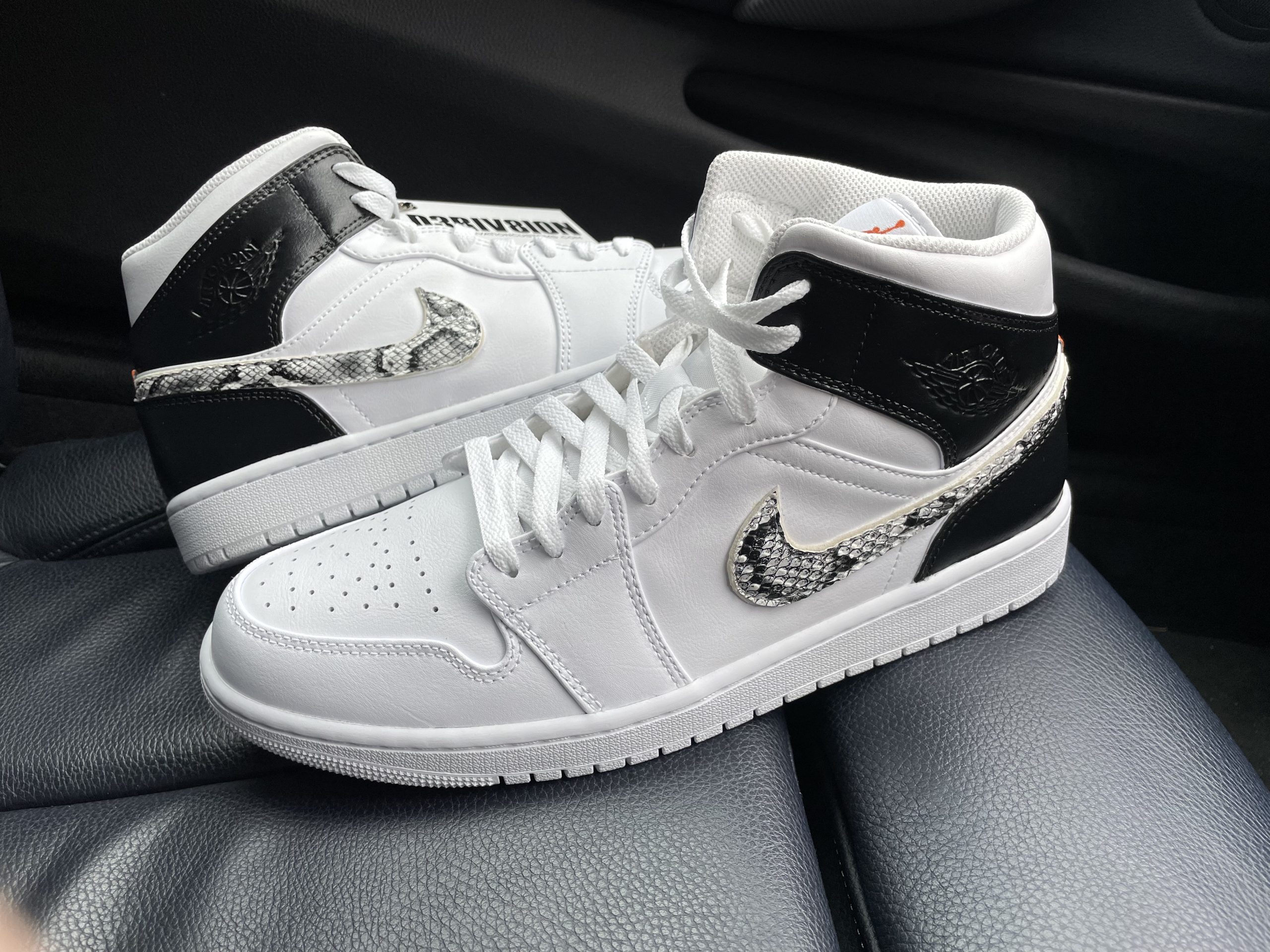 CUSTOM SNAKE SKIN JORDAN 1 MID - Derivation Customs - Custom sneakers ...